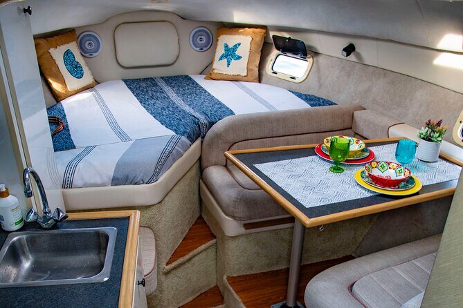 Luxury Yacht Charter and Arch Tour in Cabo San Lucas - Who Should Book This Tour?