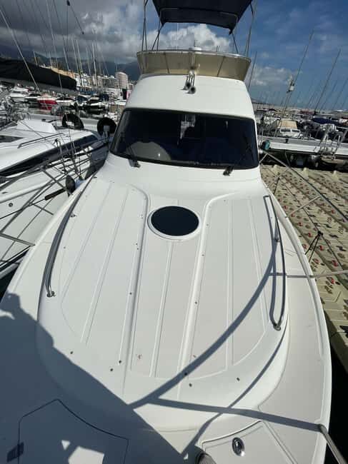 Luxury yacht in Fuengirola - Frequently Asked Questions