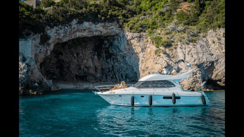 Luxury yacht: Sunset Blue Cave & Elaphite Island Tour - Key Points