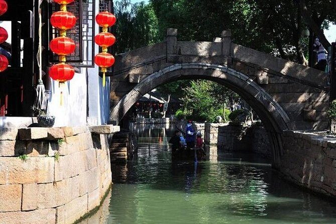 Luzhi Ancient Water Town Private Tour from Suzhou with Lunch - Optional Canal Boat Ride: A Personal Choice