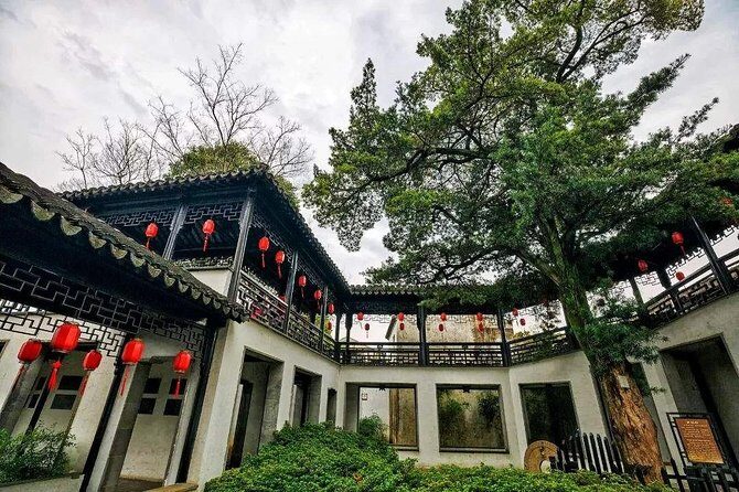 Luzhi Ancient Water Town Private Tour from Suzhou with Lunch - Transportation & Duration