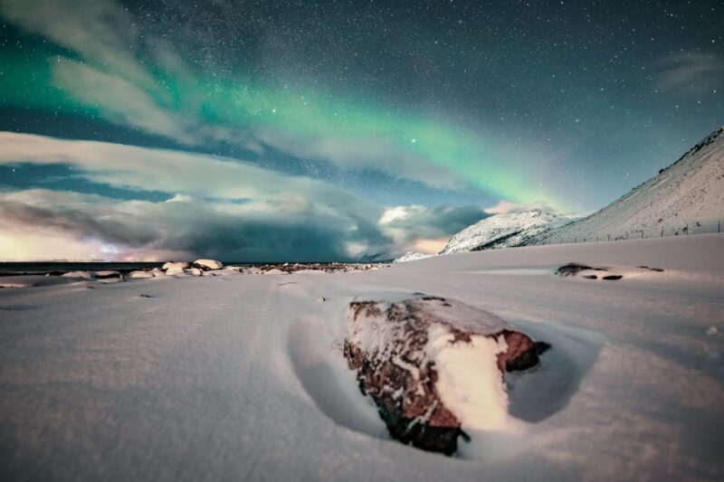 Lyngenalps: Northern Lights Snowmobile Safari - Key Points