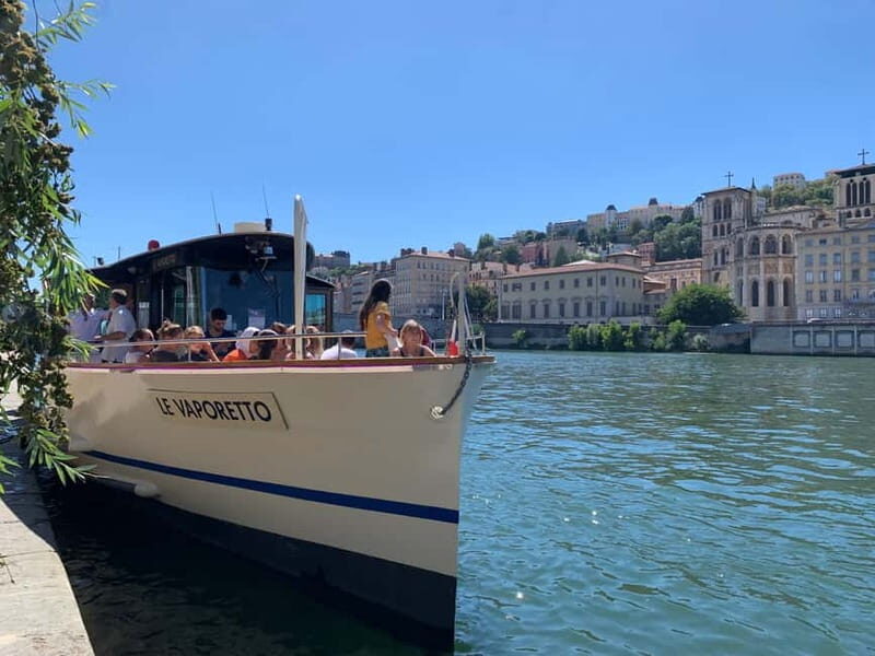 Lyon: 1h30 cruise in the heart of the city with audio guide - Key Points