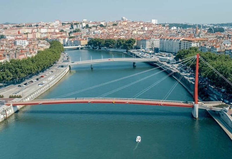 Lyon: from Confluence to Barbe Island by free license boat - Comfort & Practicalities