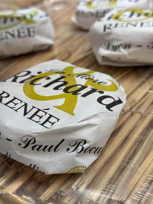 Lyon: Halles Paul Bocuse Lunchtime Food Tour with Tastings - Key Points
