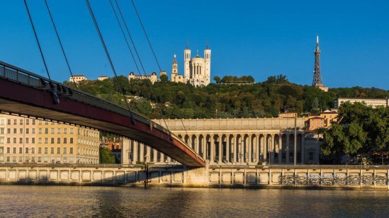 Lyon : Old city Walking Tour ( Group or Private ) - The Experience in Detail