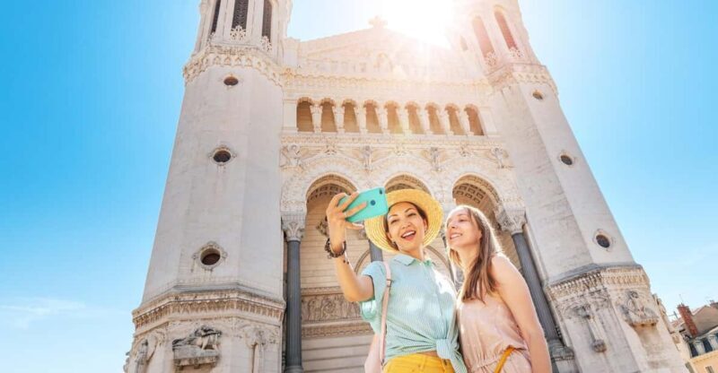 Lyon Old Town Highlights and History Private Walking Tour - Discovering Lyon’s Old Town: What to Expect