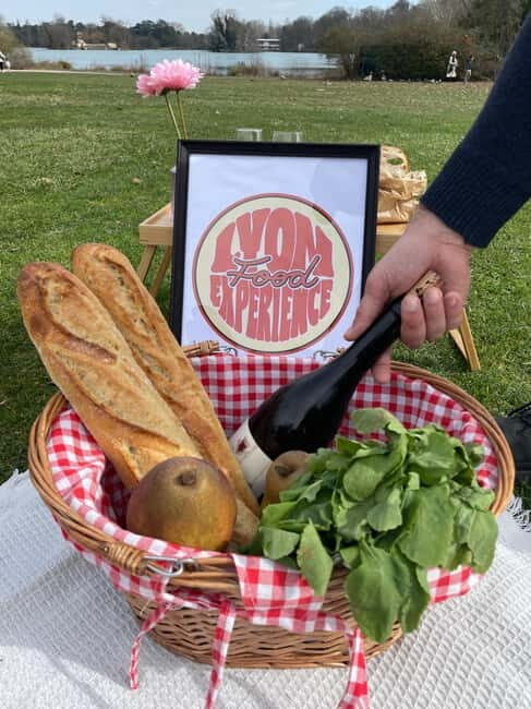 Lyon: Parc de la Tête d'Or Gourmet Picnic Basket - The Sum Up
