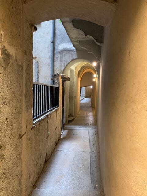 Lyon: Private Walking Tour of "Traboules" in the Old Town - FAQ
