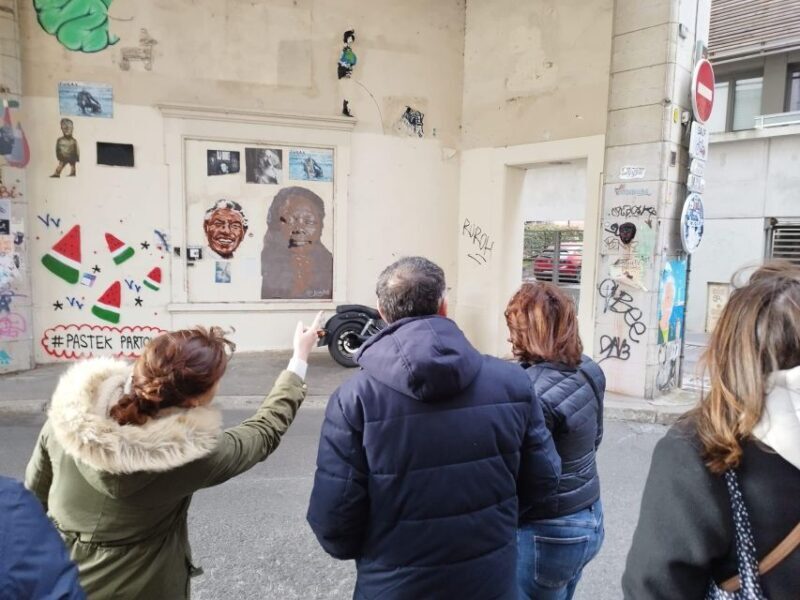 Lyon: Street Art in the Croix Rousse district - Key Points