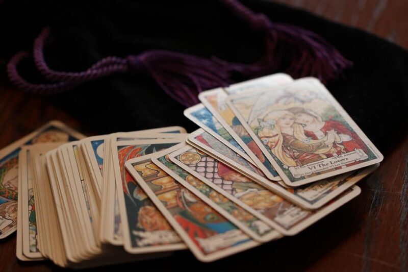Lyon: Tarot Reading and Neon Painting Workshop - Final Thoughts