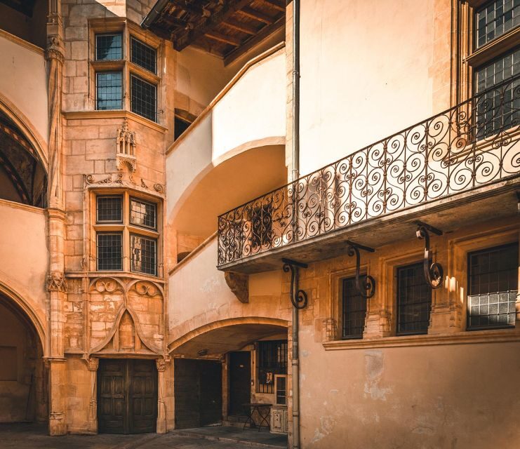 Lyon: Traboules Private Tour of the Secret Passages - Exploring Lyon’s Hidden Passages
