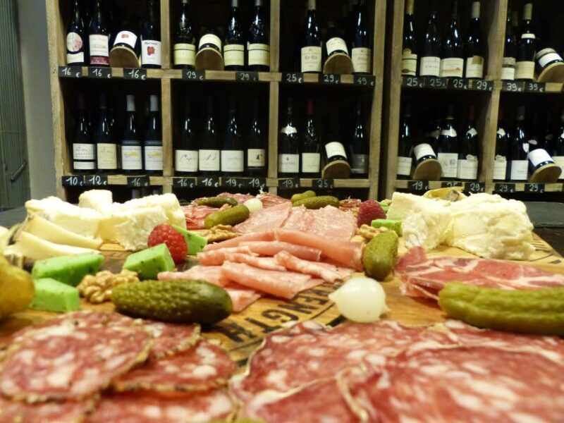 Lyon: Vieux Lyon Food Tasting Walking Tour - Authentic Food and Local Stories