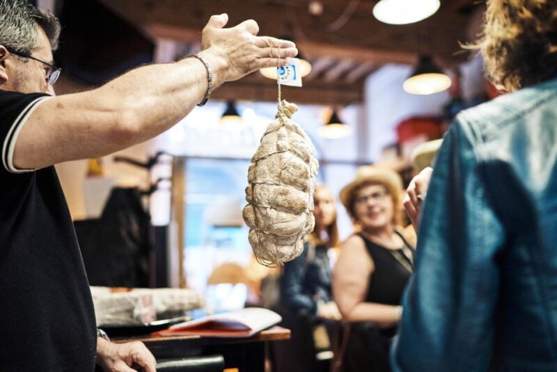 Lyon: Vieux Lyon Food Tasting Walking Tour - Practical Considerations
