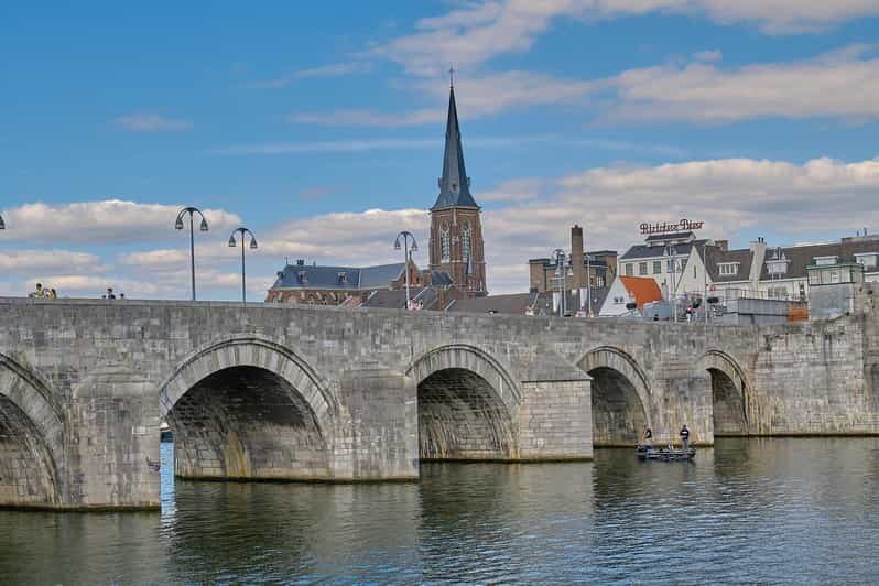 Maastricht: Day trip from Amsterdam with 3 country point - What the Tour Includes and What It Lacks