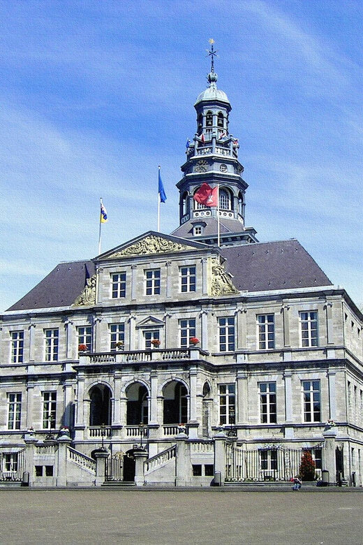 Maastricht: Day trip from Amsterdam with 3 country point - FAQ