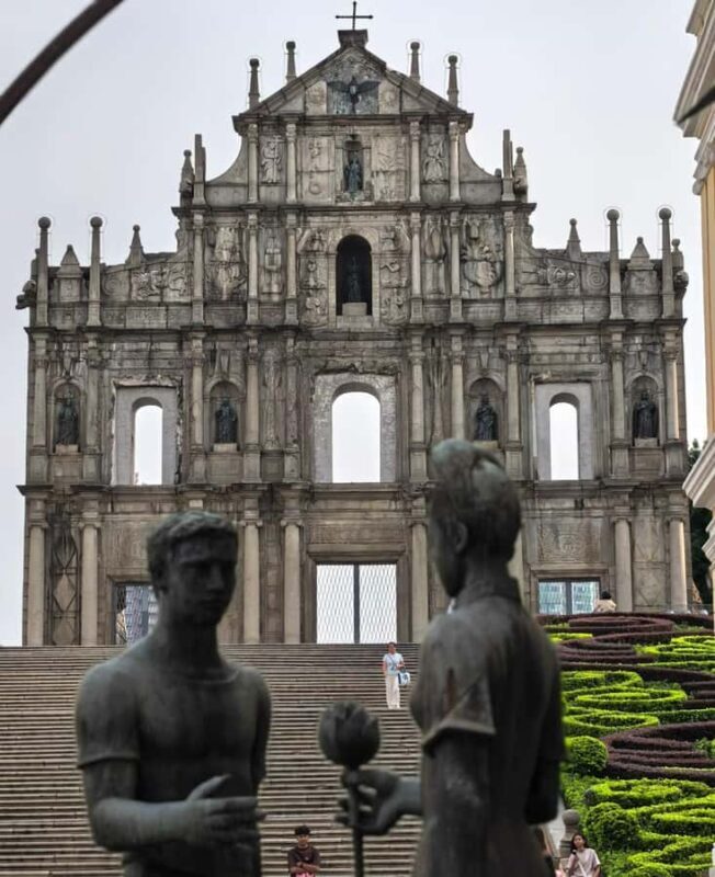 Macau Heritage Day Tour: Explore the Historic Old Town - The Heart of Old Macau: Senado Square