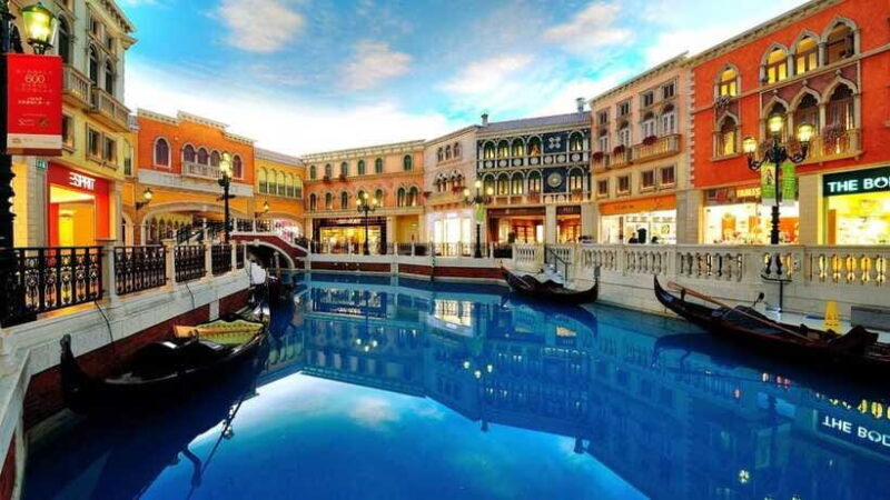 Macau: Venetian-Style Gondola Ride - Who Will Love This Experience?