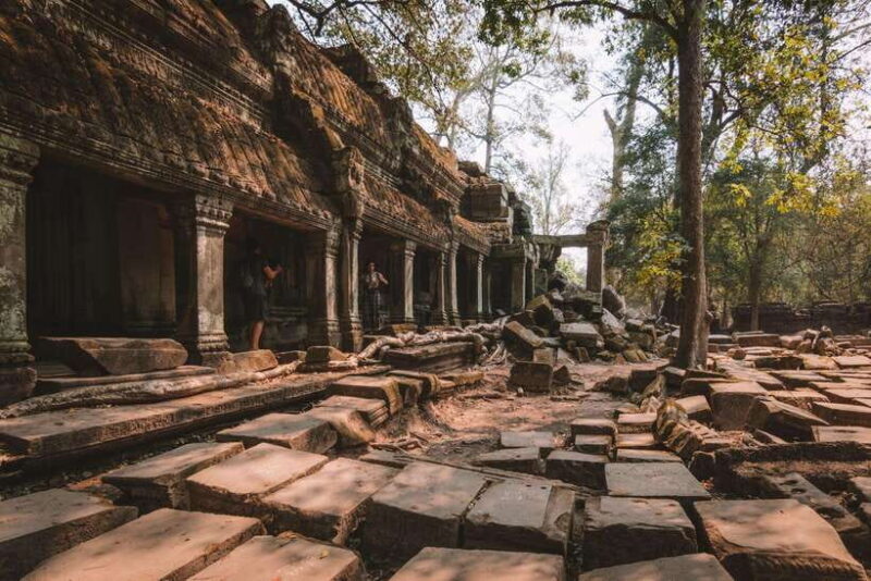Mad Monkey Siem Reap Sunrise Angkor Wat Temple Tour - Starting Early for Unforgettable Sunrises
