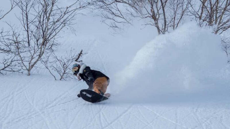 Madarao/Nozawaonsen: Private Ski or Snowboard Photoshoot - What It Means for You: The Value of Professional Photos