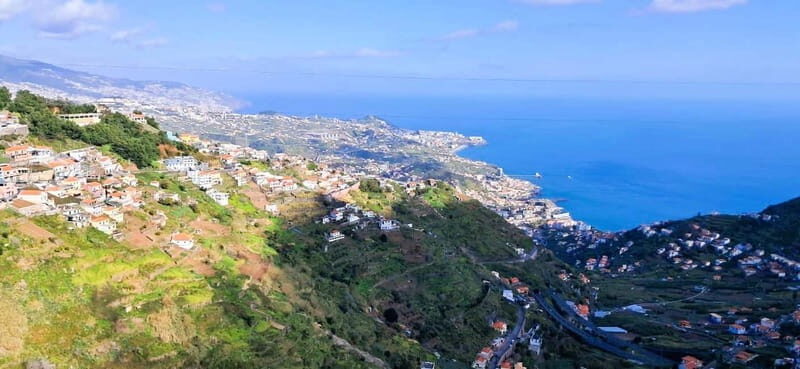 Madeira: Câmara de Lobos and Cabo Girão:Unforgettable adventure 4*4:duration3,5h - Authentic Experiences and Value