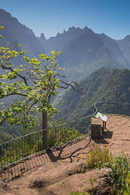 Madeira Funchal:East Tour Pico Arieiro & Santana&Laurissilva - The Route and What to Expect