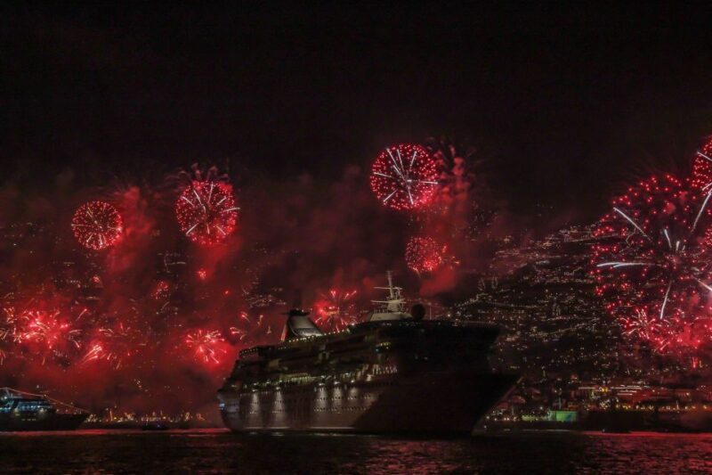 Madeira: New Year's Eve Fireworks by Catamaran - The Itinerary and What to Expect