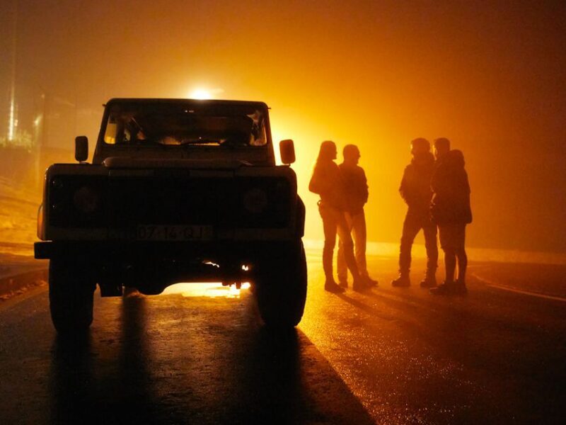 Madeira: Pico Arieiro Sunrise Private Jeep Tour - Sunrise at Pico Arieiro: What to Expect