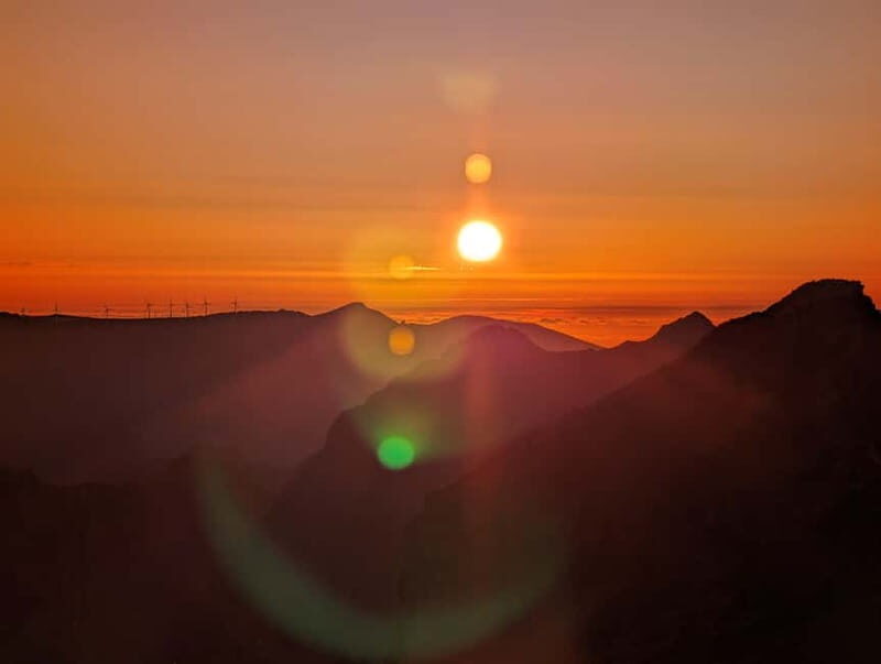 Madeira: Pico Arieiro Sunset with Stairway to Heaven Option - Authenticity and Experience Quality