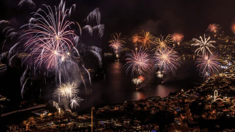 Madeira: Pre-Sell New Years Eve - Fireworks at Sea 2025/26 - Key Points