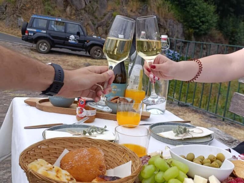 Madeira: Private Romantic Jeep Tour & Secret Picnic for Two - Key Points