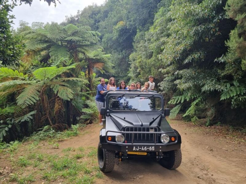 Madeira : Santana, Pico Arieiro, walk full day 4x4 Jeep tour - Key Points