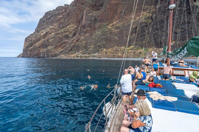 Madeira : Whales and Dolphins wooden boat excursion - Key Points