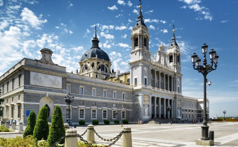 Madrid: 2-Hour City Highlights Guided Walking Tour - The Sum Up: Who Should Take This Tour?
