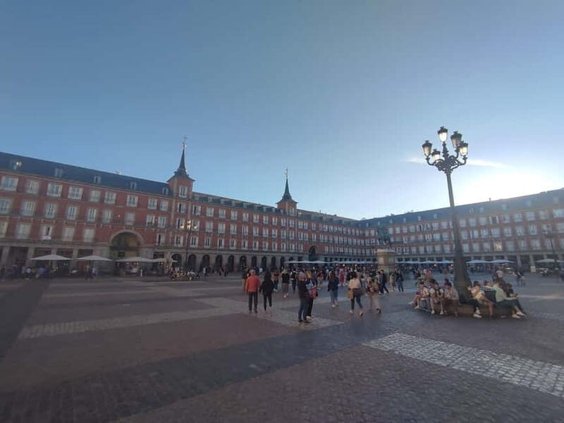 Madrid: Architectural Evolution E-Bike Tour - FAQ