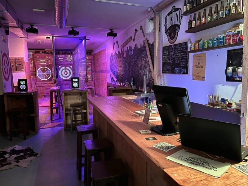 Madrid Atocha : Interactive Axe Throwing 1h - Who Is This Experience Best For?