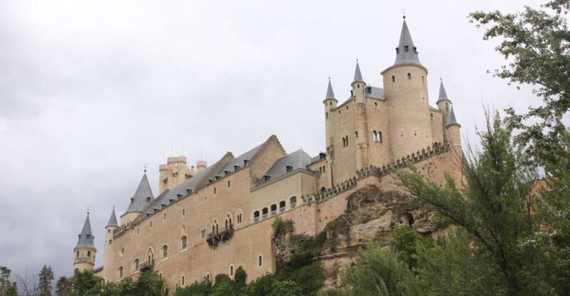 Madrid: Avila and Segovia Day Trip with Tickets to Monuments - Key Points