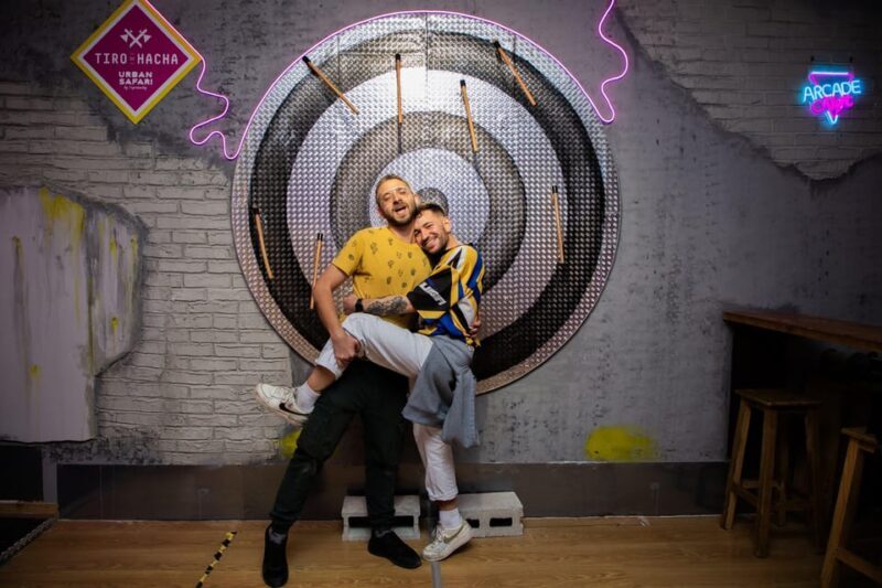 Madrid: Axe Throwing Challenge - Madrid: Axe Throwing Challenge – A Unique, Fun-Filled Experience