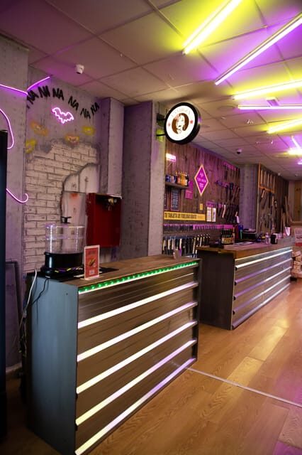 Madrid: Axe Throwing Challenge - Who Should Try It?
