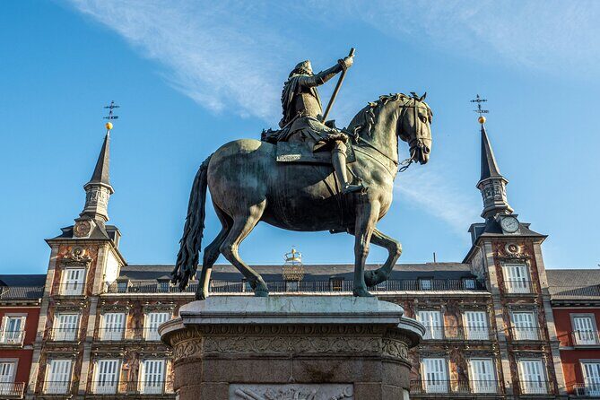 Madrid Bike Tour with Churros and Wine, Ham, and Cheese Upgrade - Who Should Consider This Tour?