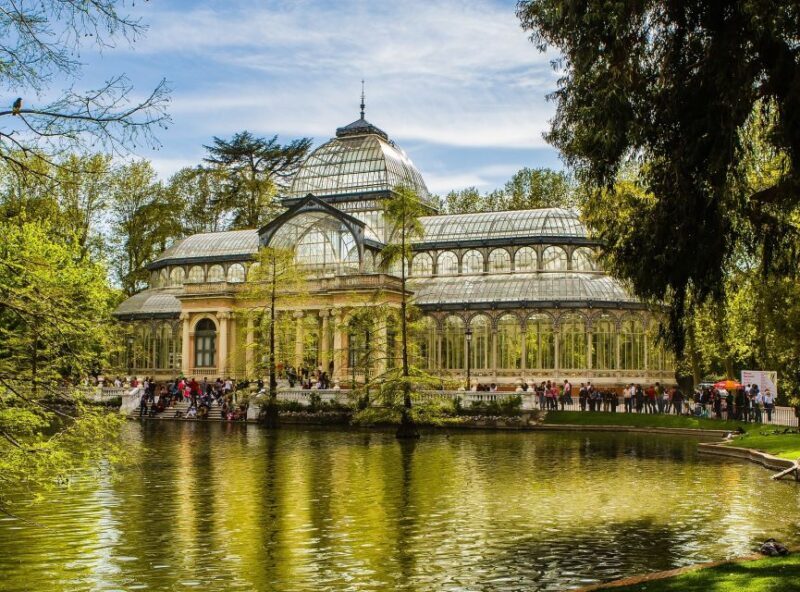 Madrid: Cibeles Rooftop & Retiro Park Guided Walking Tour - Who Should Consider This Tour?
