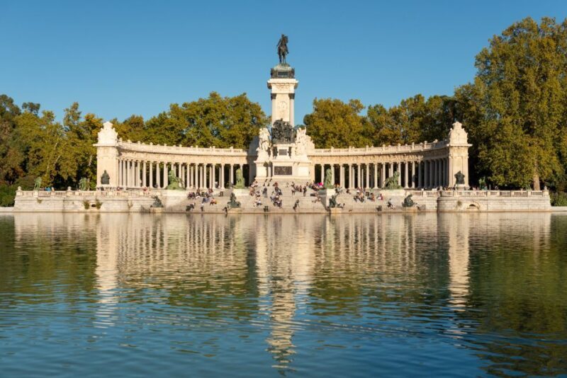 Madrid: El Retiro Park Self-Guided Audio Tour - Key Points
