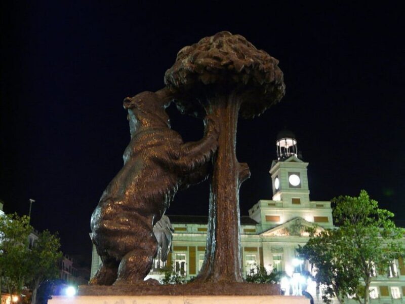 Madrid: Enchanted Evening Walking Tour in Spanish - Practical Details and Tips