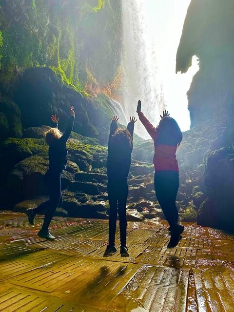 Madrid: Explore the Monasterio de Piedra and discover Sigüenza - Leaving Madrid and Heading to a Hidden Natural Wonder