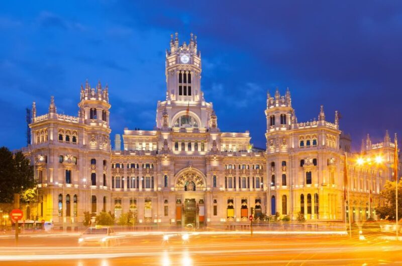 Madrid: Express Walk with a Local in 90 minutes - A Practical Guide to the Madrid Express Walk