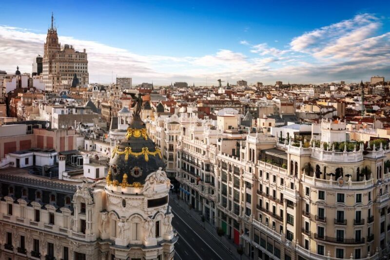 Madrid: Express Walk with a Local in 90 minutes - Practical Tips for Participants