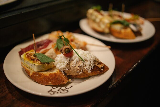 Madrid: Food Tour with Tapas and Drinks - Key Points
