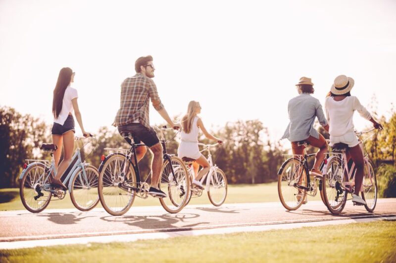 Madrid: Guided Electric Bike Tour. City center & Retiro Park - The Authentic Madrid Feel