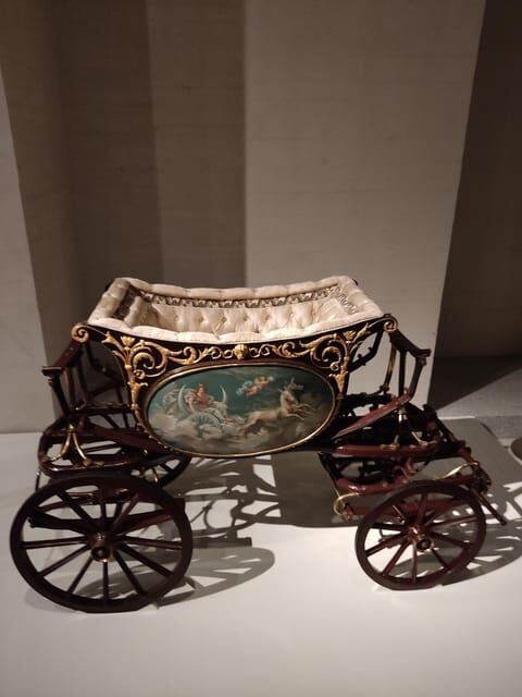 Madrid: Guided Tour of the Royal Collections Gallery - Archaeological Finds from Islamic Madrid