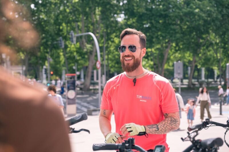 Madrid: Highlights Bike Tour with Optional E-Bike or Tapas - The Ride Through Madrid: What You Can Expect